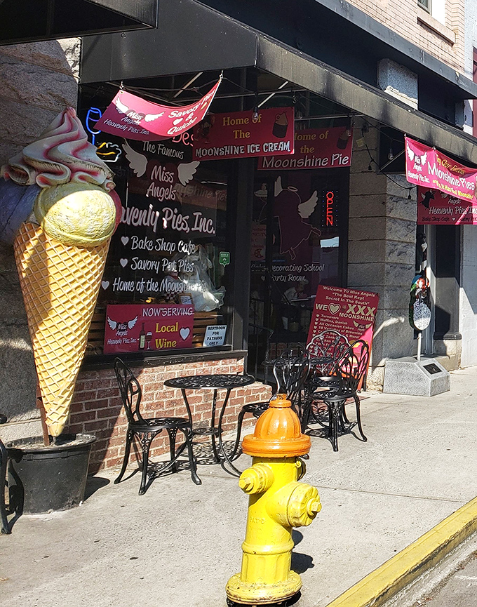 The storefront beckons with promises of "FRIED PIES" – three syllables that might be the most beautiful in the English language after "chocolate lava cake."