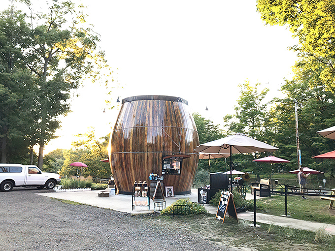 The ultimate roadside mirage isn't a desert oasis but a giant wooden barrel serving up summer memories in liquid form along Michigan's Blue Star Highway.