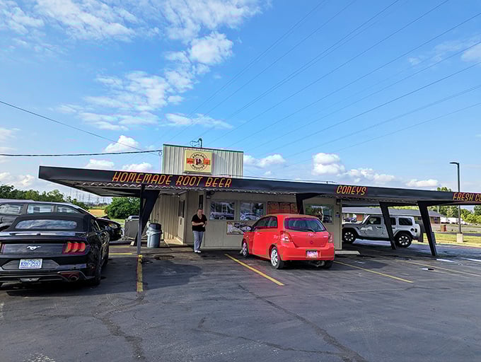 The architectural equivalent of comfort food—this no-frills drive-in promises what matters: homemade root beer and a side of nostalgia.