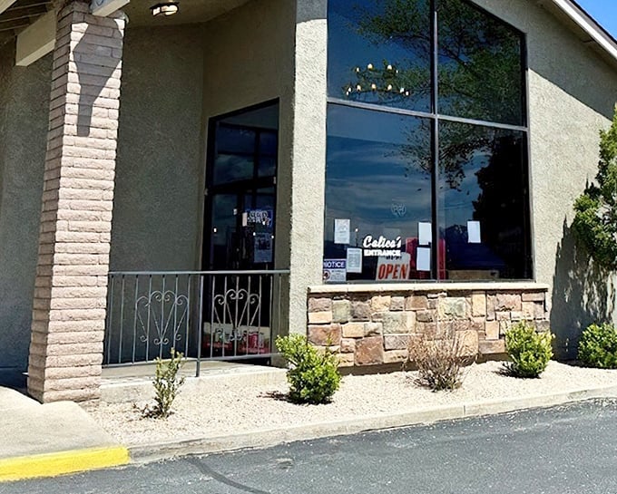 The unassuming exterior of Calico's in Kingman hides culinary treasures within, like finding a diamond in your grandmother's cookie jar.