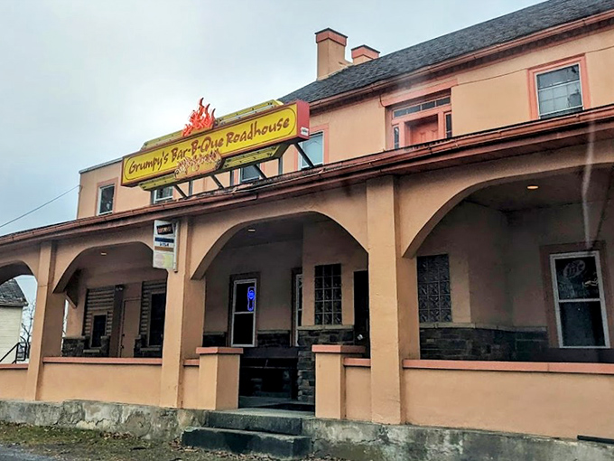 The unassuming peach-colored exterior of Grumpy's might not scream "barbecue paradise," but that's exactly why the locals keep coming back—the best treasures are rarely advertised.