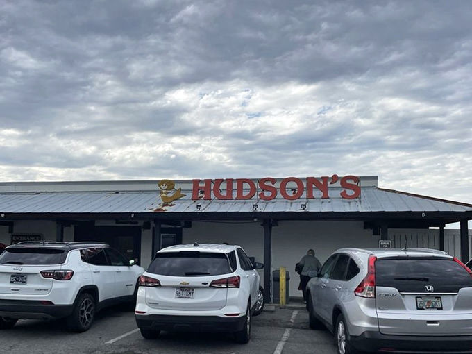 The unassuming exterior promises what fancy facades often can't deliver – honest-to-goodness seafood that'll make you weep with joy.