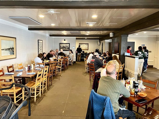 The unassuming exterior promises what fancy facades often can't deliver – honest-to-goodness seafood that'll make you weep with joy.