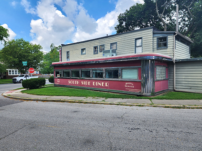 This corner spot has been luring hungry travelers off the main drag since forever—resistance is futile.