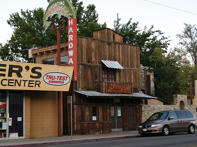 Main Street simplicity with a side of majesty. Lone Pine's downtown stretch invites you to slow down while those Sierra peaks remind you why you came.