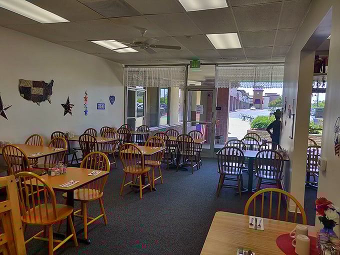 The dining room speaks volumes: Windsor chairs, wooden tables, and enough space between them for privacy. No wonder locals keep coming back.