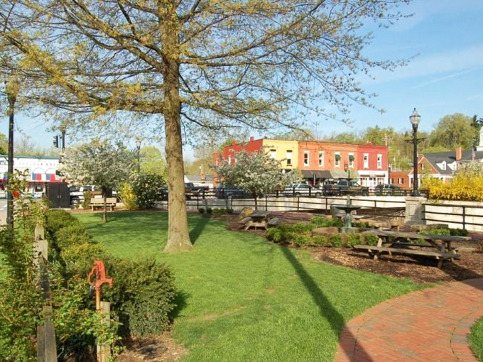 Bell Street Park offers the perfect picnic spot with a view of downtown's historic buildings—just add sandwich and prepare for small-town serenity. 