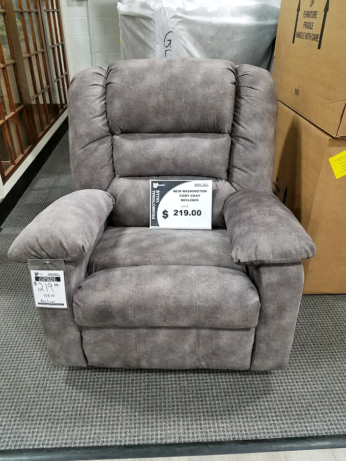 This recliner has seen things, but it's ready for a new chapter. At $219, it's practically begging to host your next Netflix marathon.