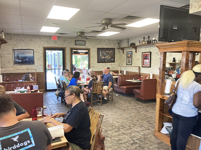 Where seafood stories are shared and memories made—this dining room has heard more "oohs" and "aahs" than a fireworks display.