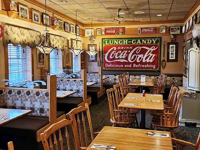 Coca-Cola memorabilia and cozy booths—name a more iconic diner duo. This dining area practically whispers "stay awhile" to everyone who enters.
