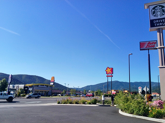 Even paradise needs convenience – Yreka balances small-town charm with modern amenities against a backdrop of stunning mountains.