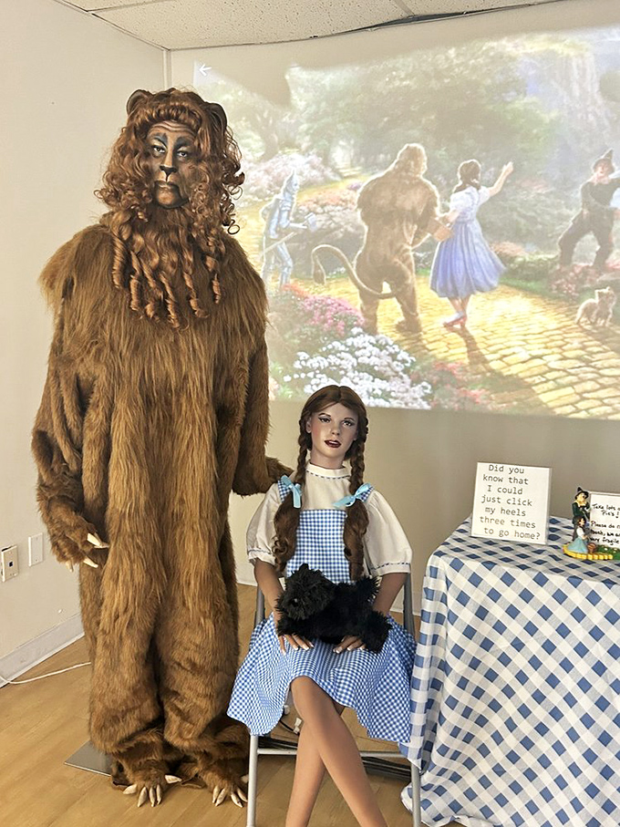 "If I only had the courage" to stand next to this impressive Cowardly Lion without grinning from ear to ear.