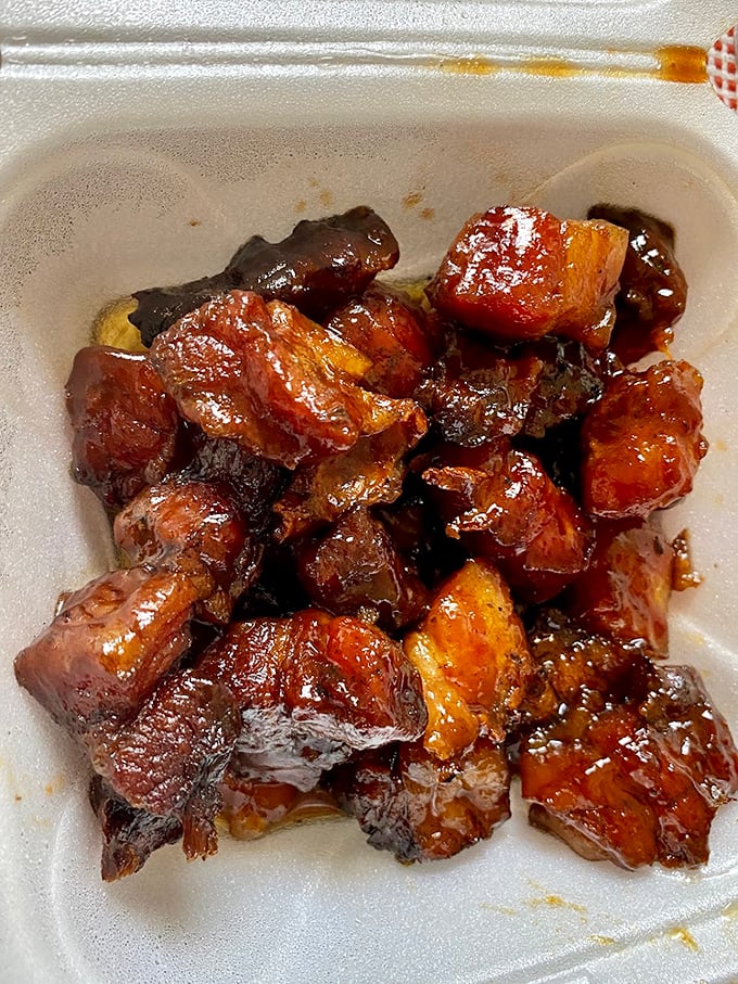 Burnt ends: the barbecue equivalent of striking gold. These glistening morsels of brisket point are what barbecue dreams are made of.