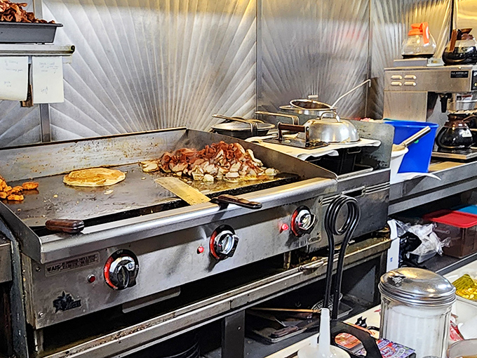 Where the magic happens. That well-seasoned grill has probably cooked enough pancakes to reach the moon and back.