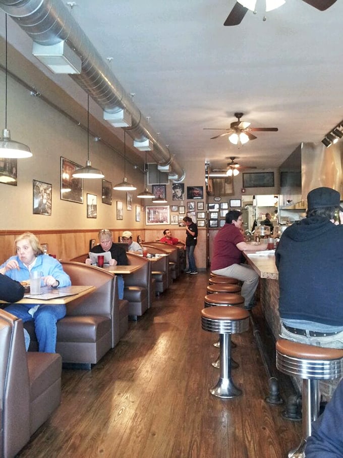The morning rhythm of a great diner—where regulars and travelers share the same soundtrack of clinking plates and coffee refills.