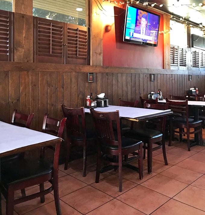 No white tablecloths needed when the food is this good. The rustic wood interior keeps the focus where it belongs – on your seafood.