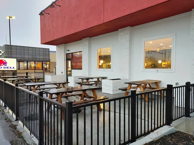 Outdoor seating where barbecue dreams come true. Even the neighboring Taco Bell looks on with envy.