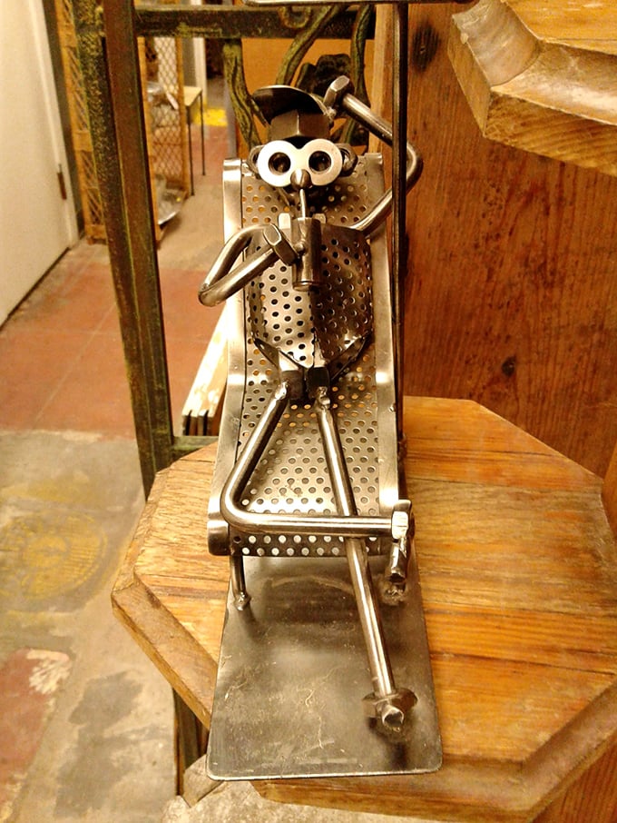 Not just recycled parts – it's personality reborn in metal! This little owl sculpture proves one person's junk is another's mechanical masterpiece.