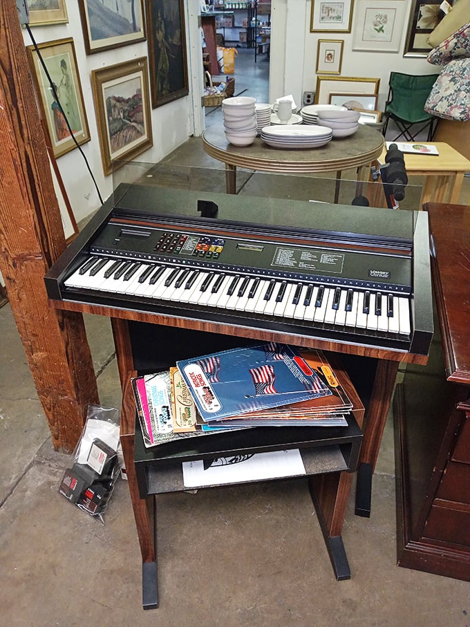 Keys to the past! This vintage keyboard sits ready to play the soundtrack to someone's memories, while silently asking, "Don't you want to take me home?"