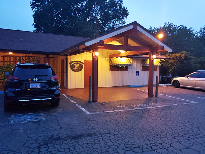 Basque Norte's cozy exterior promises family-style warmth – where strangers become friends over shared meals.