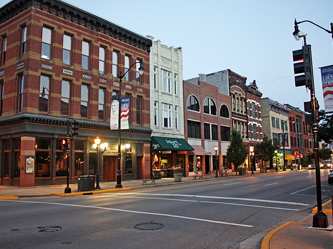 Springfield's historic downtown isn't just about Lincoln—it's about linking your retirement dreams with actually affordable living costs!