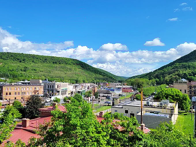 Tamaqua's sky view spreads out like a welcoming embrace, where houses flutter over affordable retirement possibilities.