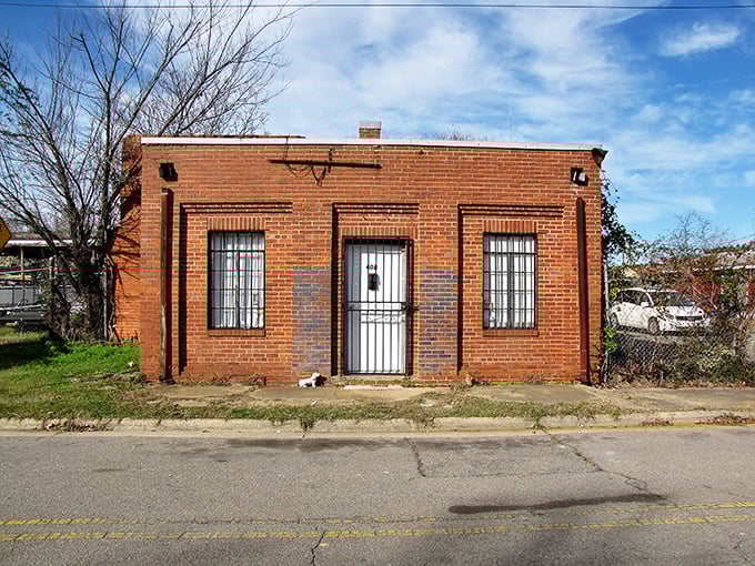 Historic buildings meet modern affordability in downtown Fayetteville. Your retirement dollars stand at attention in this military town! 