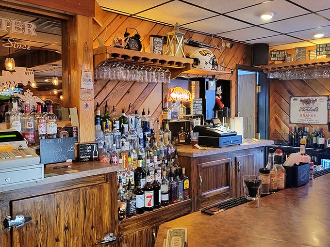 Behind every great supper club is a bar that knows exactly how strong to make your brandy old fashioned.