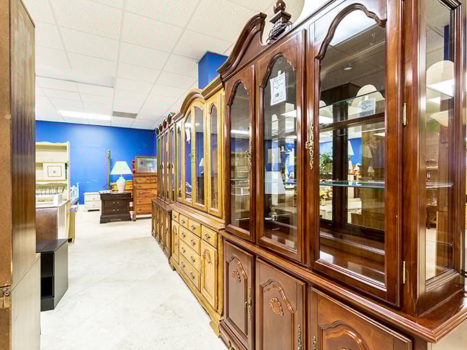 This isn't your average china cabinet—it's an heirloom waiting for its next family story. Solid wood craftsmanship with glass that still sparkles.