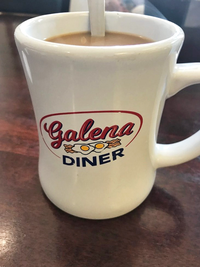 The coffee comes in mugs substantial enough to warm both hands on chilly Ohio mornings – simple pleasures that make life worth living.