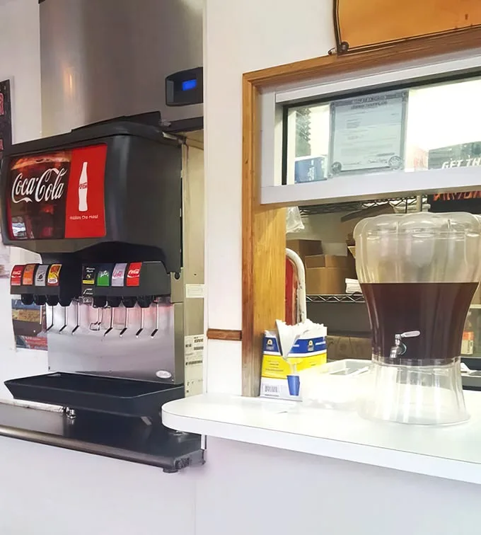 The soda fountain and iced tea dispenser—unsung heroes in the battle against Chicago summer thirst. Choose your weapon wisely.