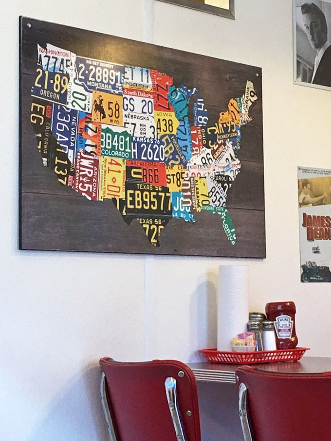 A license plate map that reminds you of every road trip you've taken—and all the ones still on your bucket list.