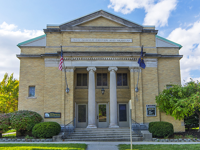 The Dan Quayle Center stands proudly with its classical columns, reminding us that small towns can produce big names in American politics.