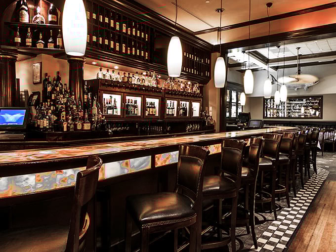 A bar that belongs in a classic film, where you half expect Bogart to walk in and order the catch of the day with a side of witty repartee.