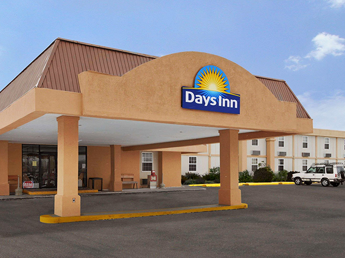 Even chain hotels in Conneaut somehow feel more personal. This Days Inn probably has a front desk clerk with stories about the lake.