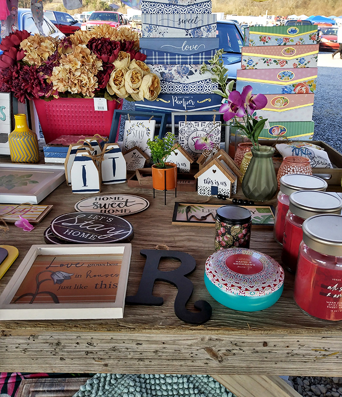 Rustic meets whimsy in this home décor wonderland. Those "Home Sweet Home" signs remind us that sometimes the perfect touch for your living room was waiting at a flea market.