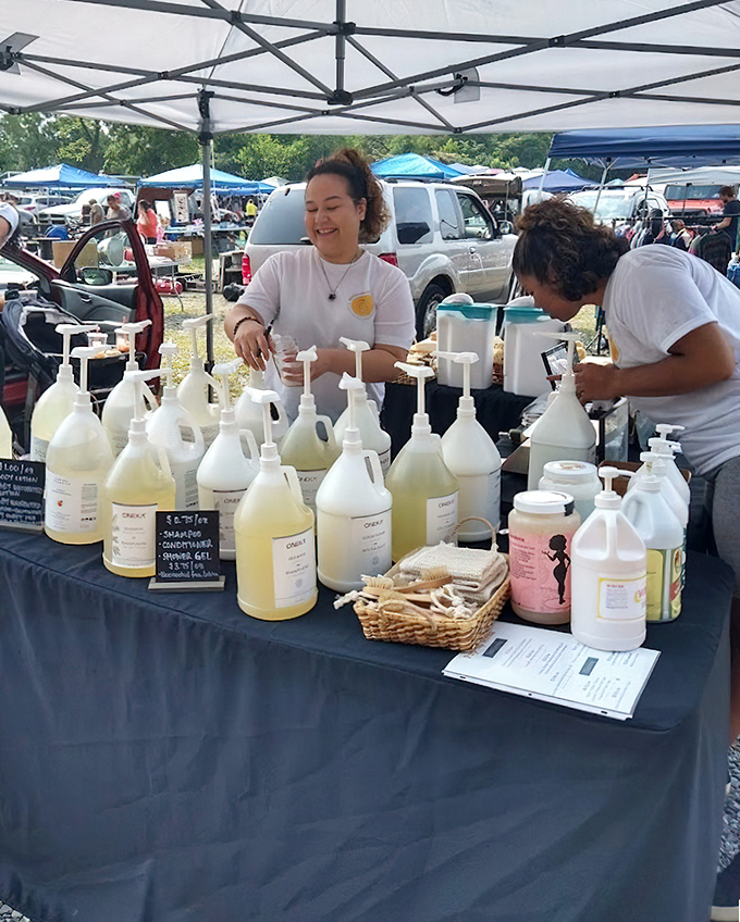 Clean living, flea market style! These homemade soaps and solutions promise to wash away dirt while keeping your budget squeaky clean.