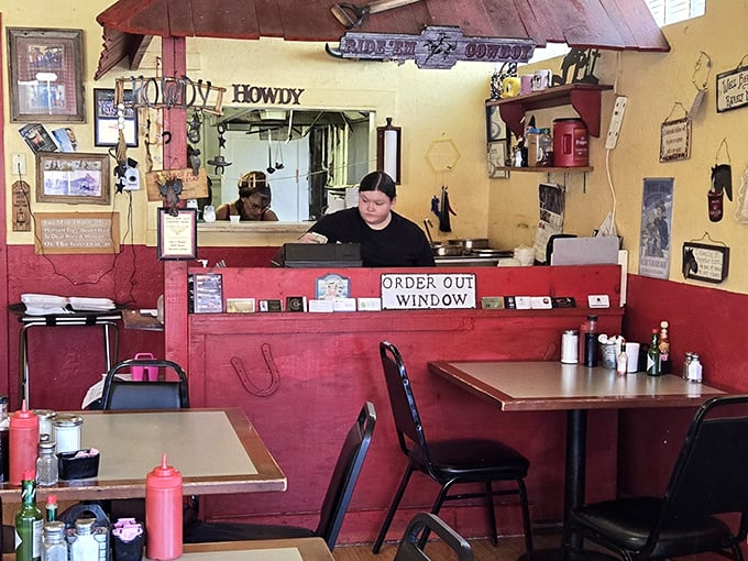 "Howdy" says it all—Western hospitality starts at the counter where orders are called out in a language of comfort and satisfaction.