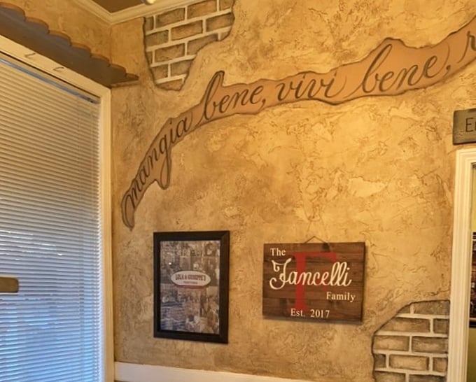 "Mangia bene, vivi bene" – eat well, live well – words to live by, especially when surrounded by textured walls that scream "authentic trattoria."