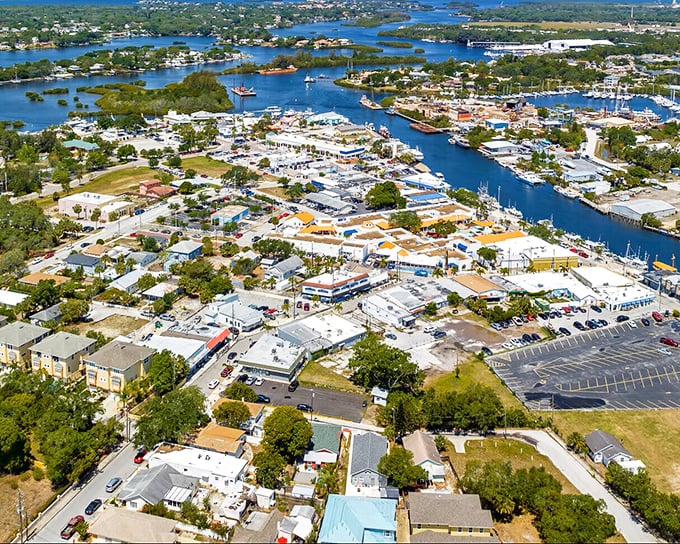 The waterfront area of Tarpon Springs reveals a charming blend of waterways, boats, and vibrant community life. It’s like experiencing your own private slice of Florida without paying private Florida prices.