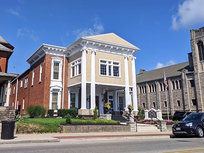 The kind of small town where even the buildings dress to impress. Tiffin's architecture deserves a slow, appreciative stroll!