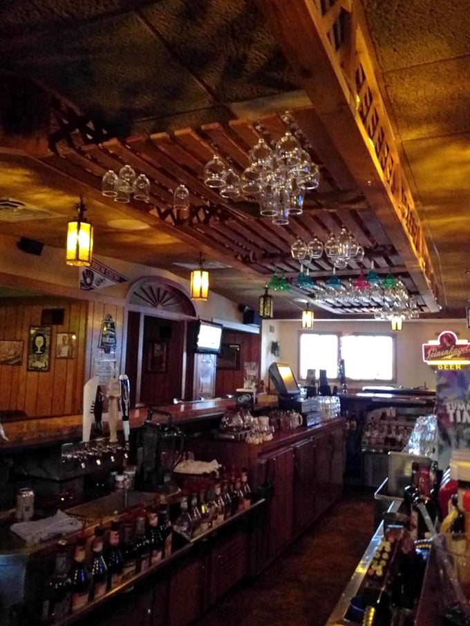 Where everybody knows your name – or will by dessert. This classic Wisconsin bar serves up hospitality alongside those brandy old fashioneds.
