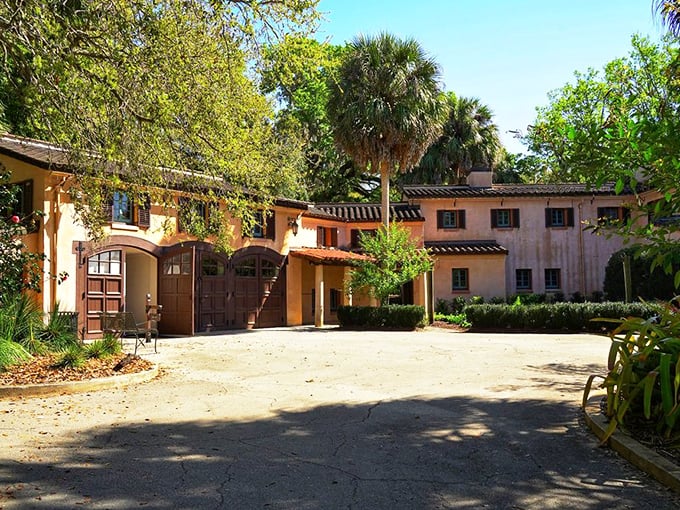 The Mediterranean-inspired Pinewood Estate offers a glimpse of 1930s Florida luxury—Spanish tiles without the Spanish mortgage.