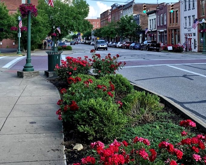 Downtown Marietta doesn't need neon to shine—just sunshine, historic architecture, and the occasional pedestrian taking their sweet time.