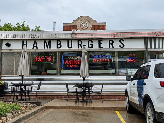 Even Michigan weather can't keep burger enthusiasts away – the outdoor seating area stands ready for those perfect summer days.