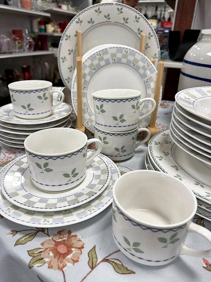 Dish-covery zone! This matching set with delicate leaf pattern could be hosting your next dinner party by tomorrow night.