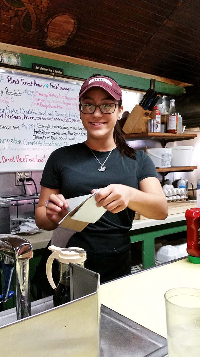 Service with a genuine smile – the secret ingredient that makes every meal taste better.