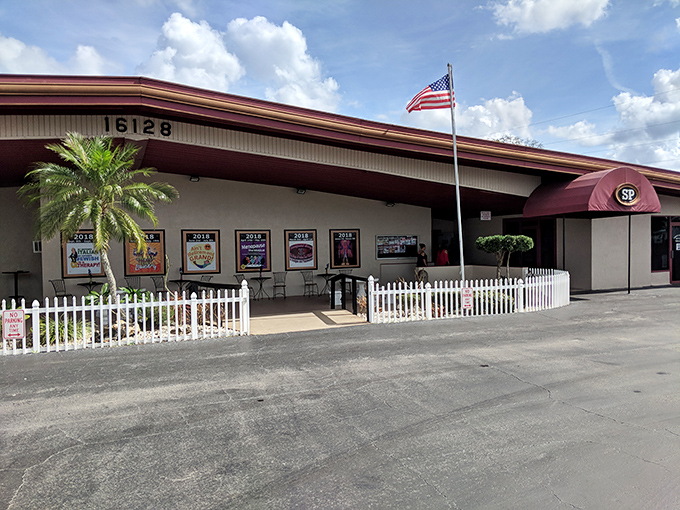 The Suncoast Broadway Dinner Theatre combines two of retirement's greatest pleasures: entertainment and not having to cook dinner.