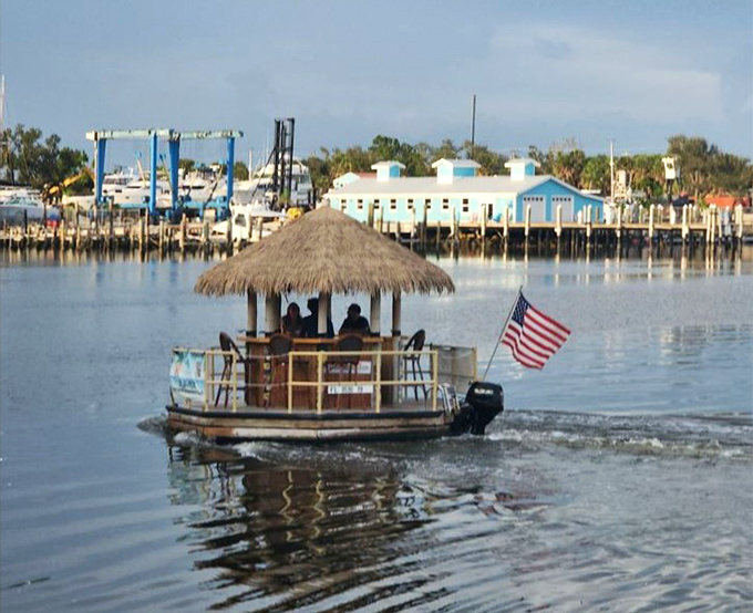 Even the boats outside know where to find the good stuff – this is peak Florida dining.