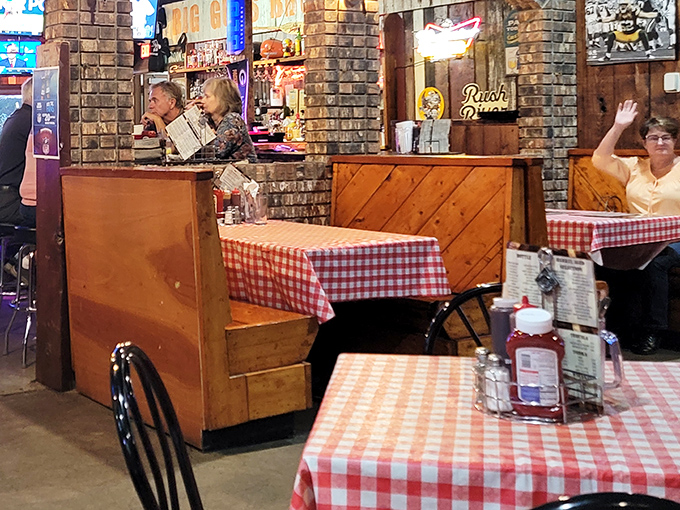 Booth seating designed for comfort and privacy—because the relationship between you and your rack of ribs is intimate and deserves its own space.